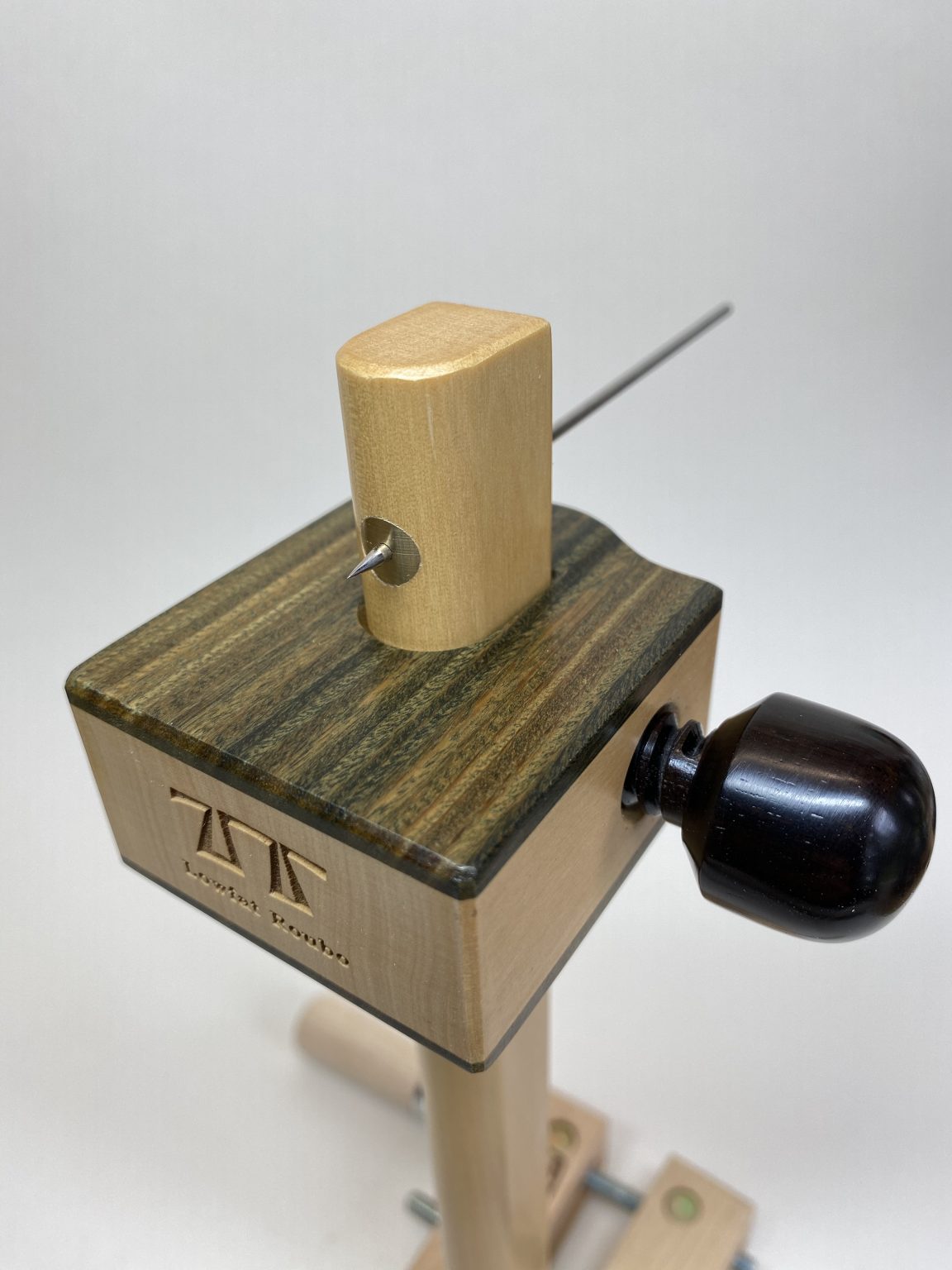 Pin gauge V2 with adjustable HSS pin and threaded pencil hole